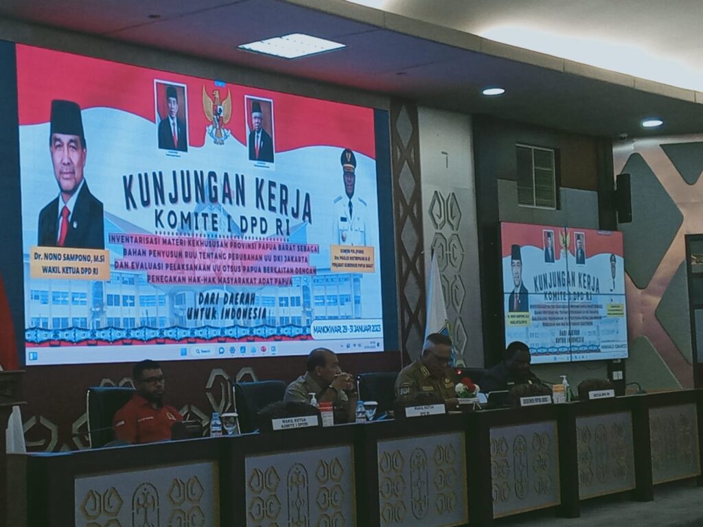Wakil Ketua Komite I DPD RI Filep Wamafma Pimpin Rombongan Kunker ke ... Wakil Ketua Komite I DPD RI Filep Wamafma Pimpin Rombongan Kunker ke ...